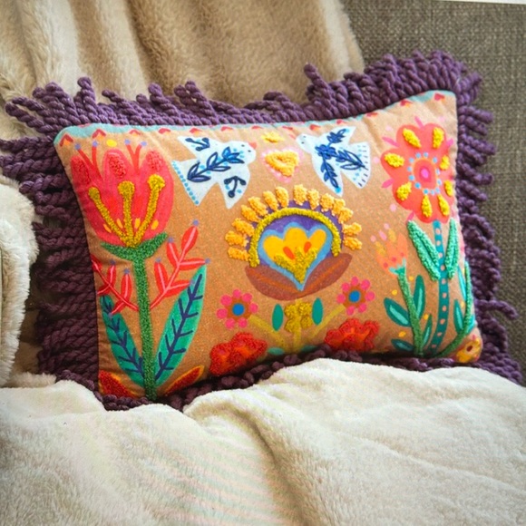 NATURAL LIFE | Bedding | Natural Life Tufted Boho Pillow | Poshmark